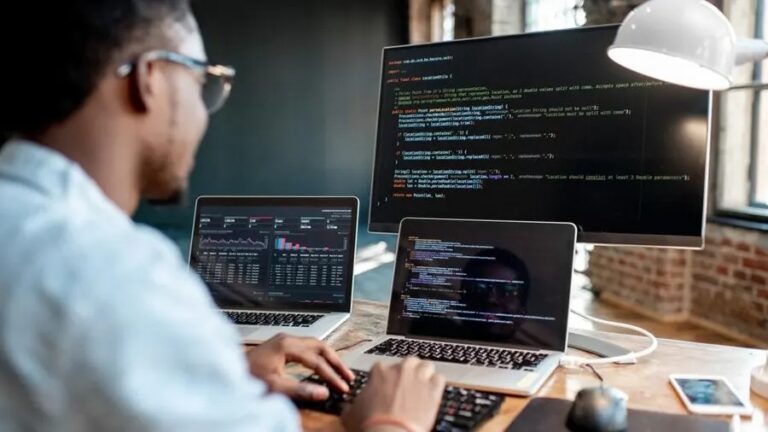 Top Pakistani Web Developers to Hire in 2025